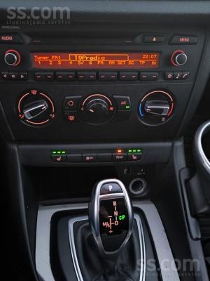 White BMW X1 2014 in Riga, with an engine capacity of 2.00 L and mileage of 225 thousand km for 6250 €, photo 8 on AUTOMOTO.COM.LV