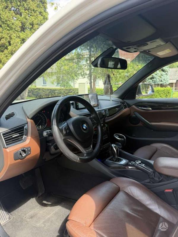 Balts BMW X1 2014 Kazlų Rūda, ar dzinēja tilpumu 2.00 L un nobraukumu 226 tūkst. km par 7450 €, foto 8 vietnē AUTOMOTO.COM.LV