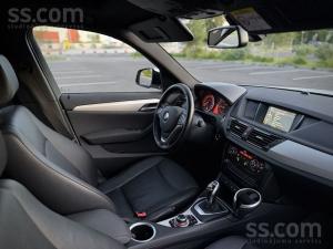 Белый БМВ Х1 2014 в Елгава, объемом двигателя 2.00 л и пробегом 150 тыс. км за 9990 €, фото 13 на AUTOMOTO.COM.LV