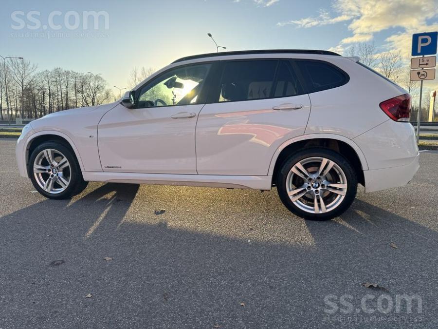 Balts BMW X1 2014 Rīga, ar dzinēja tilpumu 2.00 L un nobraukumu 165 tūkst. km par 9200 €, foto 3 vietnē AUTOMOTO.COM.LV