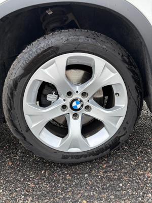 Balts BMW X1 2014 Tartu, ar dzinēja tilpumu 2.00 L un nobraukumu 117 tūkst. km par 9990 €, foto 12 vietnē AUTOMOTO.COM.LV