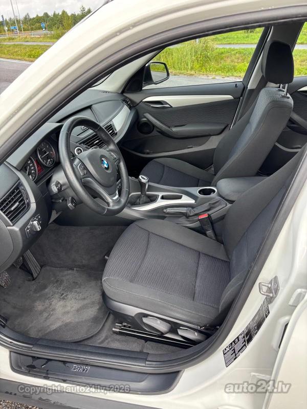 Balts BMW X1 2014 Tartu, ar dzinēja tilpumu 2.00 L un nobraukumu 117 tūkst. km par 9990 €, foto 7 vietnē AUTOMOTO.COM.LV