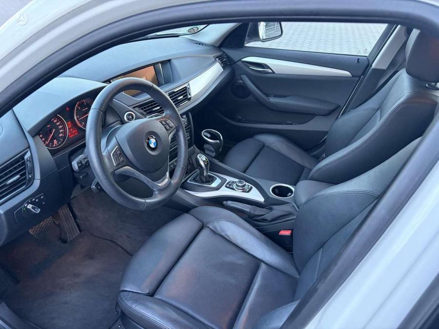 Balts BMW X1 2014 Marijampole, ar dzinēja tilpumu 2.00 L un nobraukumu 220 tūkst. km par 8900 €, foto 3 vietnē AUTOMOTO.COM.LV