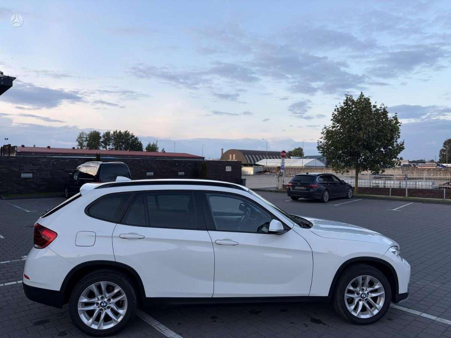 Balts BMW X1 2014 Marijampole, ar dzinēja tilpumu 2.00 L un nobraukumu 220 tūkst. km par 8900 €, foto 10 vietnē AUTOMOTO.COM.LV