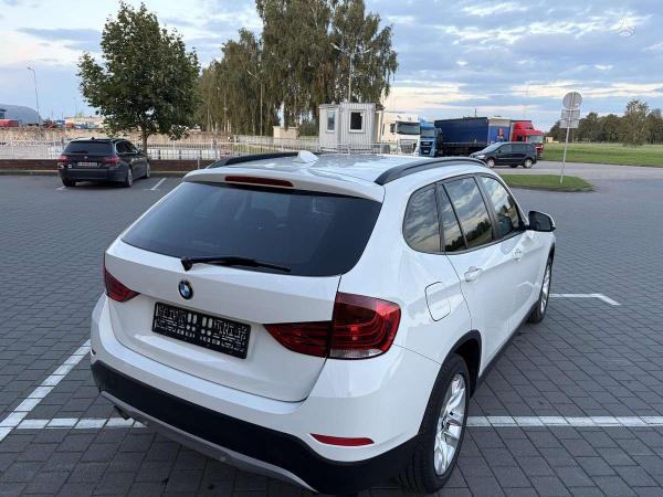 Balts BMW X1 2014 Marijampole, ar dzinēja tilpumu 2.00 L un nobraukumu 220 tūkst. km par 8900 €, foto 11 vietnē AUTOMOTO.COM.LV