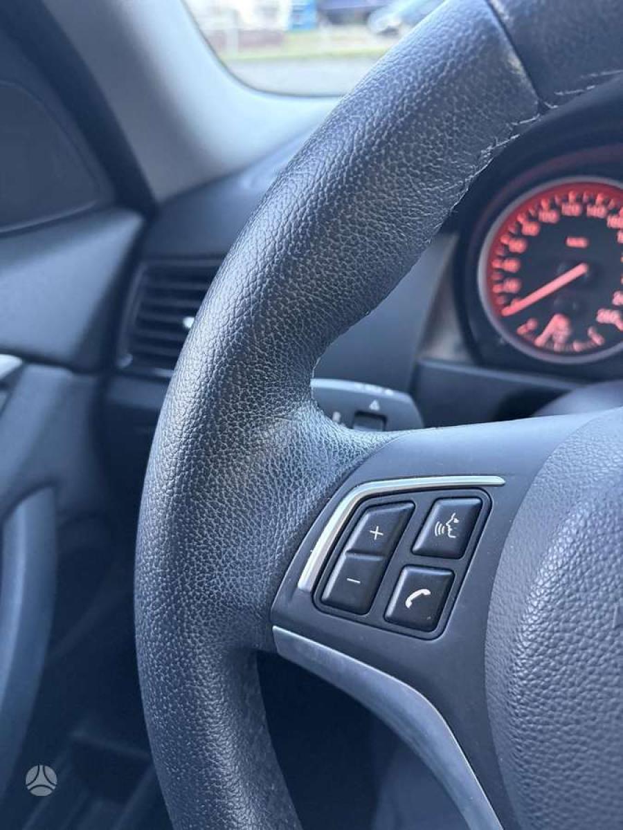 Balts BMW X1 2014 Marijampole, ar dzinēja tilpumu 2.00 L un nobraukumu 220 tūkst. km par 8900 €, foto 22 vietnē AUTOMOTO.COM.LV