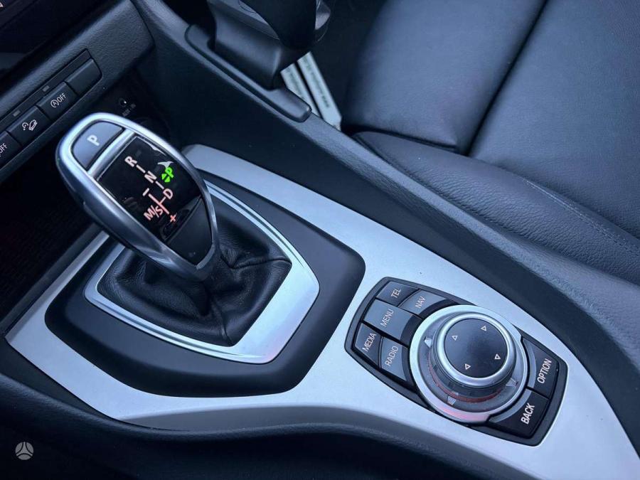 Balts BMW X1 2014 Marijampole, ar dzinēja tilpumu 2.00 L un nobraukumu 220 tūkst. km par 8900 €, foto 25 vietnē AUTOMOTO.COM.LV