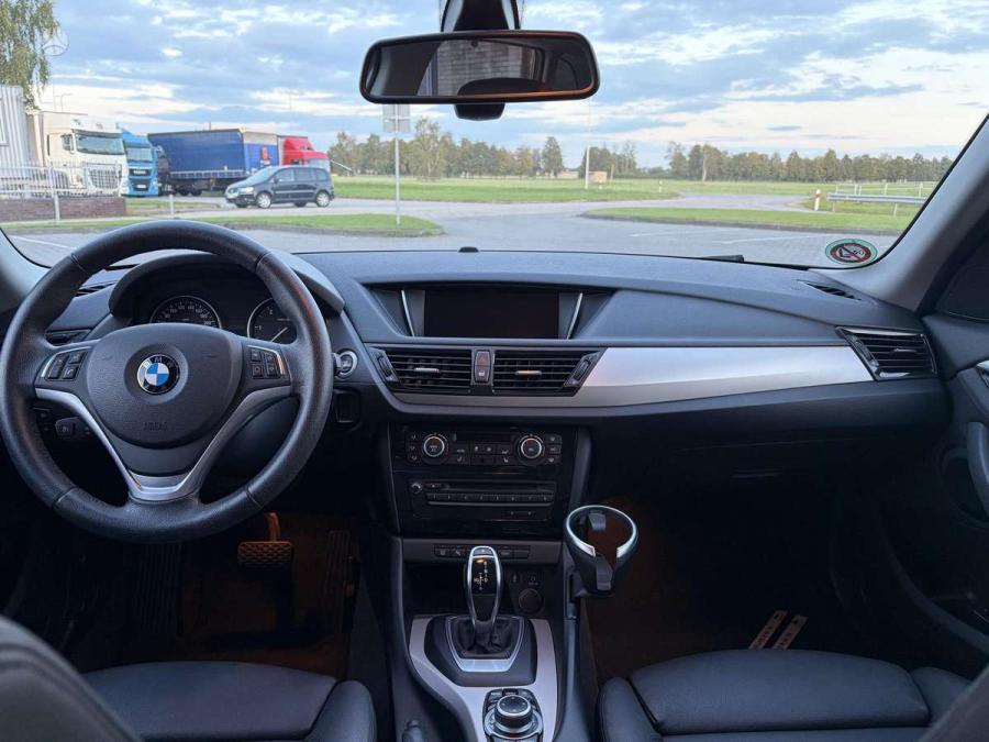 Balts BMW X1 2014 Marijampole, ar dzinēja tilpumu 2.00 L un nobraukumu 220 tūkst. km par 8900 €, foto 31 vietnē AUTOMOTO.COM.LV