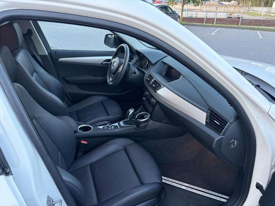 Balts BMW X1 2014 Marijampole, ar dzinēja tilpumu 2.00 L un nobraukumu 220 tūkst. km par 8900 €, foto 32 vietnē AUTOMOTO.COM.LV