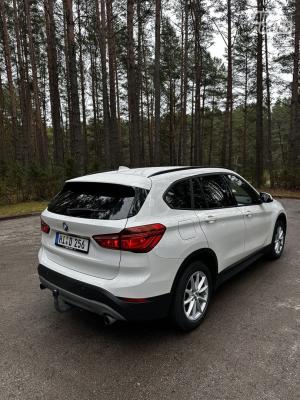 Balts BMW X1 2015 Druskininkai, ar dzinēja tilpumu 2.00 L un nobraukumu 216 tūkst. km par 11000 €, foto 12 vietnē AUTOMOTO.COM.LV