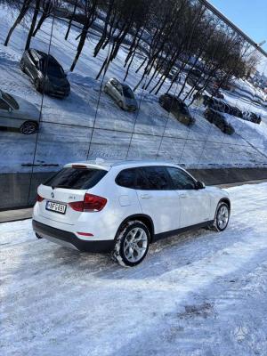 Balts BMW X1 2015 Kauņa, ar dzinēja tilpumu 2.98 L un nobraukumu 130 tūkst. km par 9900 €, foto 6 vietnē AUTOMOTO.COM.LV