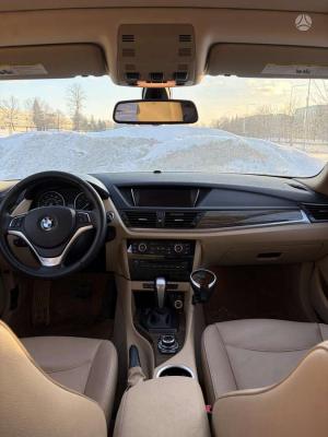 Balts BMW X1 2015 Kauņa, ar dzinēja tilpumu 2.98 L un nobraukumu 130 tūkst. km par 9900 €, foto 9 vietnē AUTOMOTO.COM.LV