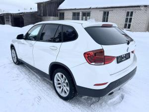 White BMW X1 2015 in Utena, with an engine capacity of 2.00 L and mileage of 218 thousand km for 5950 €, photo 5 on AUTOMOTO.COM.LV