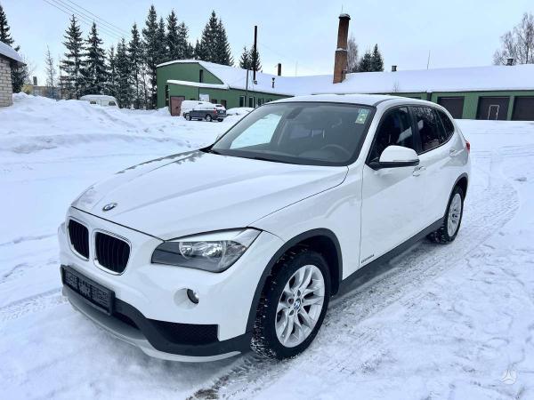 White BMW X1 2015 in Utena, with an engine capacity of 2.00 L and mileage of 218 thousand km for 5950 €, photo 6 on AUTOMOTO.COM.LV