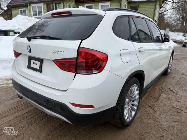 White BMW X1 2015 in Plunge, with an engine capacity of 2.80 L and mileage of 157 thousand km for 3990 €, photo 4 on AUTOMOTO.COM.LV