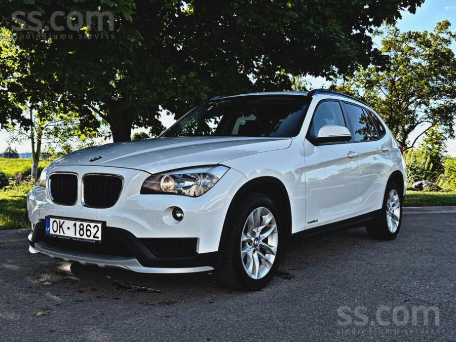 Balts BMW X1 2015 Daugavpils, ar dzinēja tilpumu 2.00 L un nobraukumu 300 tūkst. km par 7500 €, foto 1 vietnē AUTOMOTO.COM.LV