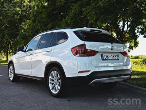 Balts BMW X1 2015 Daugavpils, ar dzinēja tilpumu 2.00 L un nobraukumu 300 tūkst. km par 7500 €, foto 4 vietnē AUTOMOTO.COM.LV