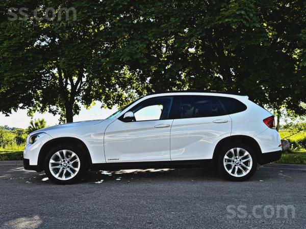 Balts BMW X1 2015 Daugavpils, ar dzinēja tilpumu 2.00 L un nobraukumu 300 tūkst. km par 7500 €, foto 5 vietnē AUTOMOTO.COM.LV