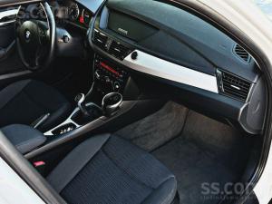 Balts BMW X1 2015 Daugavpils, ar dzinēja tilpumu 2.00 L un nobraukumu 300 tūkst. km par 7500 €, foto 9 vietnē AUTOMOTO.COM.LV