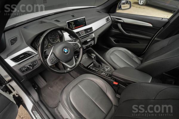 White BMW X1 2015 in Riga, with an engine capacity of 2.00 L and mileage of 291 thousand km for 13690 €, photo 10 on AUTOMOTO.COM.LV