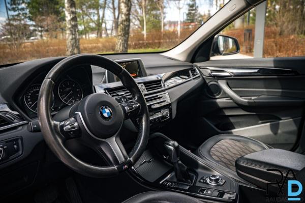 White BMW X1 2015 in Riga, with an engine capacity of 2.00 L and mileage of 287 thousand km for 10990 €, photo 8 on AUTOMOTO.COM.LV