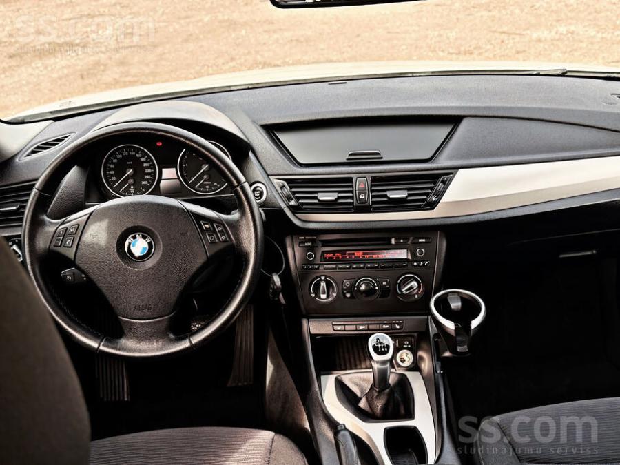 Balts BMW X1 2015 Rīga, ar dzinēja tilpumu 2.00 L un nobraukumu 299 tūkst. km par 6800 €, foto 10 vietnē AUTOMOTO.COM.LV