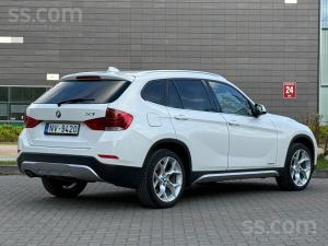 Balts BMW X1 2015 Jelgava, ar dzinēja tilpumu 2.00 L un nobraukumu 0 tūkst. km par 8590 €, foto 10 vietnē AUTOMOTO.COM.LV