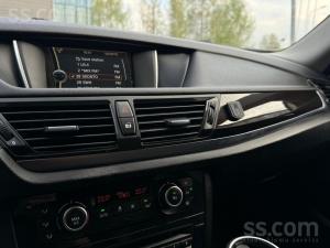 Balts BMW X1 2015 Jelgava, ar dzinēja tilpumu 2.00 L un nobraukumu 0 tūkst. km par 8590 €, foto 15 vietnē AUTOMOTO.COM.LV