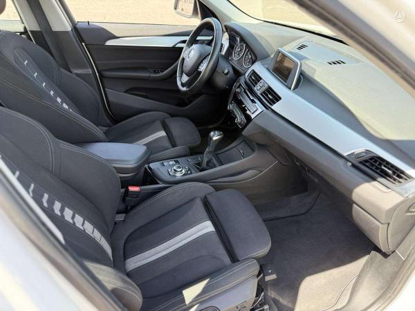 Balts BMW X1 2015 Panevēža, ar dzinēja tilpumu 2.00 L un nobraukumu 258 tūkst. km par 9500 €, foto 10 vietnē AUTOMOTO.COM.LV