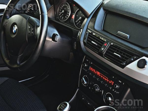 Белый БМВ Х1 2015 в Даугавпилс, объемом двигателя 2.00 л и пробегом 301 тыс. км за 6500 €, фото 9 на AUTOMOTO.COM.LV