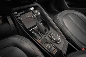 Balts BMW X1 2015 Rīga, ar dzinēja tilpumu 2.00 L un nobraukumu 291 tūkst. km par 13250 €, foto 25 vietnē AUTOMOTO.COM.LV