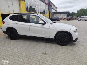 White BMW X1 2015 in Utena, with an engine capacity of 2.00 L and mileage of 165 thousand km for 6990 €, photo 6 on AUTOMOTO.COM.LV