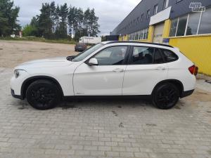 White BMW X1 2015 in Utena, with an engine capacity of 2.00 L and mileage of 165 thousand km for 6990 €, photo 16 on AUTOMOTO.COM.LV