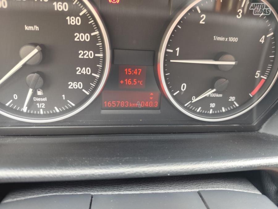 White BMW X1 2015 in Utena, with an engine capacity of 2.00 L and mileage of 165 thousand km for 6990 €, photo 26 on AUTOMOTO.COM.LV