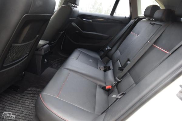 Balts BMW X1 2015 Viļņa, ar dzinēja tilpumu 3.00 L un nobraukumu 104 tūkst. km par 7900 €, foto 10 vietnē AUTOMOTO.COM.LV