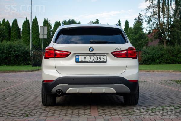 White BMW X1 2015 in Jelgava, with an engine capacity of 2.00 L and mileage of 213 thousand km for 10600 €, photo 5 on AUTOMOTO.COM.LV