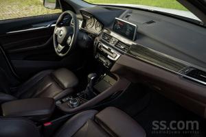 Белый БМВ Х1 2015 в Елгава, объемом двигателя 2.00 л и пробегом 213 тыс. км за 10600 €, фото 9 на AUTOMOTO.COM.LV