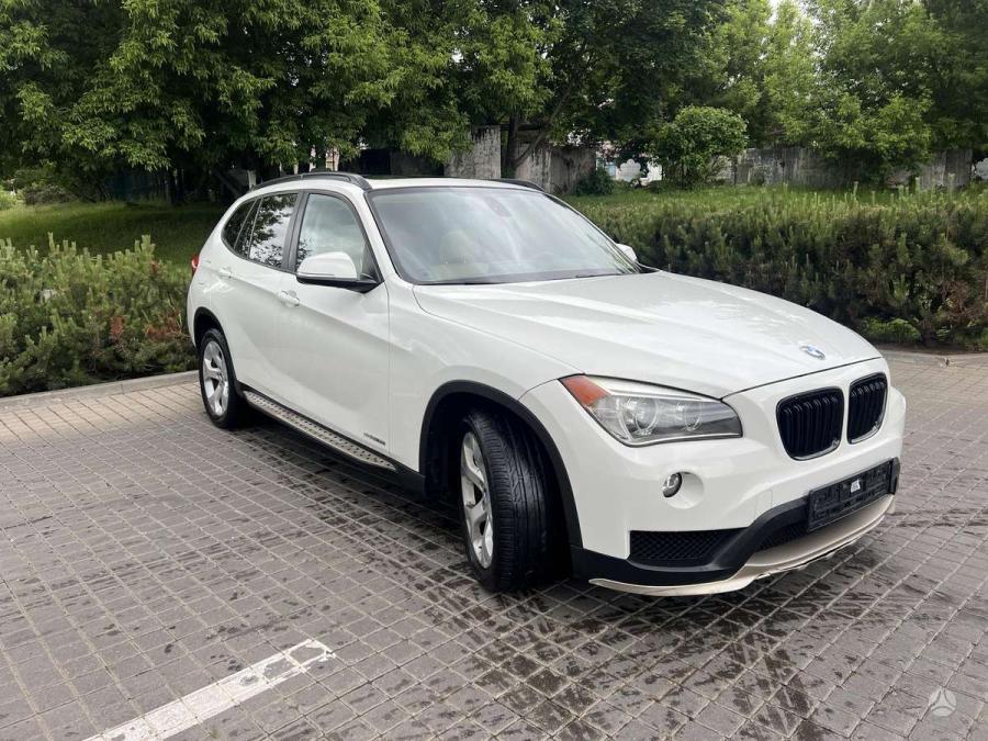 Balts BMW X1 2015 Viļņa, ar dzinēja tilpumu 2.00 L un nobraukumu 142 tūkst. km par 8100 €, foto 1 vietnē AUTOMOTO.COM.LV