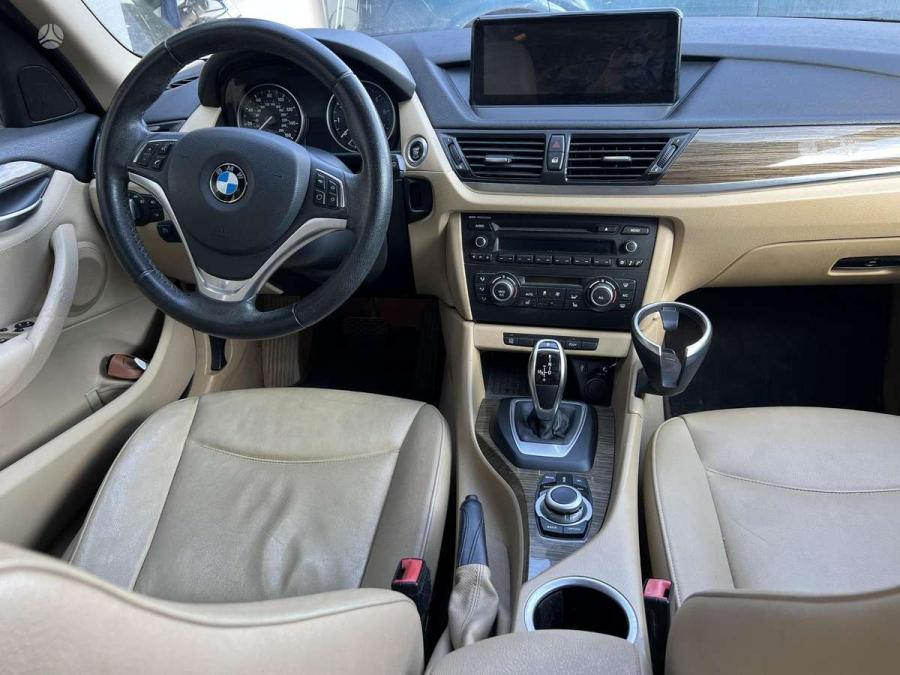 Balts BMW X1 2015 Viļņa, ar dzinēja tilpumu 2.00 L un nobraukumu 142 tūkst. km par 8100 €, foto 8 vietnē AUTOMOTO.COM.LV