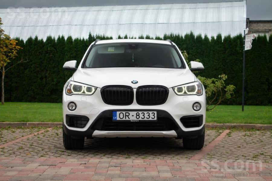 White BMW X1 2015 in Jelgava, with an engine capacity of 2.00 L and mileage of 213 thousand km for 10900 €, photo 3 on AUTOMOTO.COM.LV