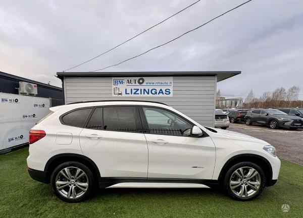 Balts BMW X1 2016 Panevēža, ar dzinēja tilpumu 2.00 L un nobraukumu 175 tūkst. km par 12900 €, foto 5 vietnē AUTOMOTO.COM.LV