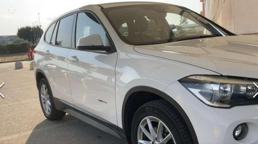 White BMW X1 2016 in Jonava, with an engine capacity of 2.00 L and mileage of 272 thousand km for 11990 €, photo 1 on AUTOMOTO.COM.LV