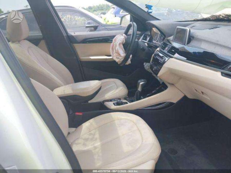 Balts BMW X1 2016 Klaipėda, ar dzinēja tilpumu 2.00 L un nobraukumu 92 tūkst. km par 4600 €, foto 5 vietnē AUTOMOTO.COM.LV