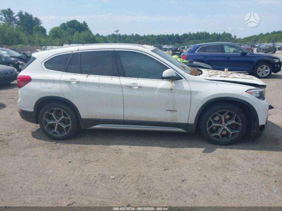 Balts BMW X1 2016 Klaipėda, ar dzinēja tilpumu 2.00 L un nobraukumu 92 tūkst. km par 4600 €, foto 13 vietnē AUTOMOTO.COM.LV