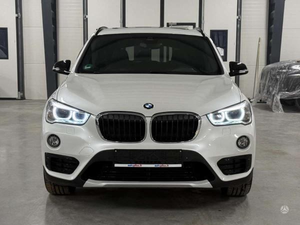 White BMW X1 2016 in Marijampole, with an engine capacity of 2.00 L and mileage of 114 thousand km for 17350 €, photo 4 on AUTOMOTO.COM.LV