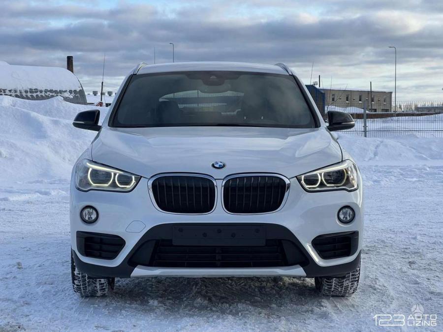 White BMW X1 2016 in Taurage, with an engine capacity of 2.00 L and mileage of 235 thousand km for 12700 €, photo 3 on AUTOMOTO.COM.LV