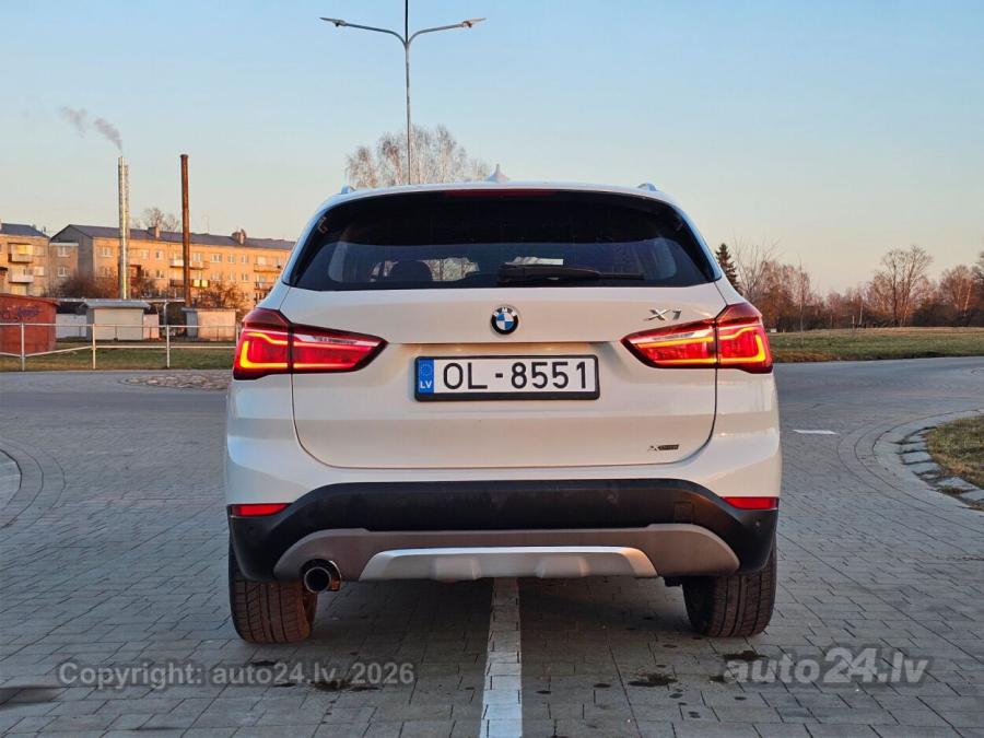 Balts BMW X1 2016 Rīga, ar dzinēja tilpumu 2.00 L un nobraukumu 170 tūkst. km par 9900 €, foto 4 vietnē AUTOMOTO.COM.LV