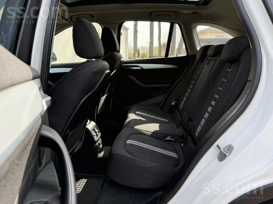 Balts BMW X1 2016 Rīga, ar dzinēja tilpumu 2.00 L un nobraukumu 206 tūkst. km par 15900 €, foto 22 vietnē AUTOMOTO.COM.LV