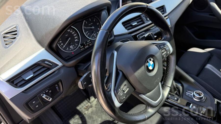 White BMW X1 2016 in Riga, with an engine capacity of 2.00 L and mileage of 206 thousand km for 14800 €, photo 17 on AUTOMOTO.COM.LV