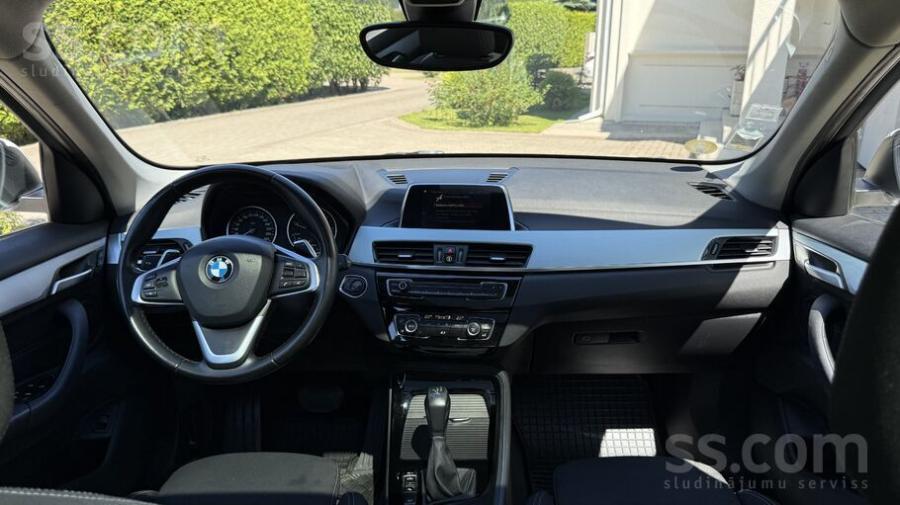 White BMW X1 2016 in Riga, with an engine capacity of 2.00 L and mileage of 206 thousand km for 14800 €, photo 25 on AUTOMOTO.COM.LV